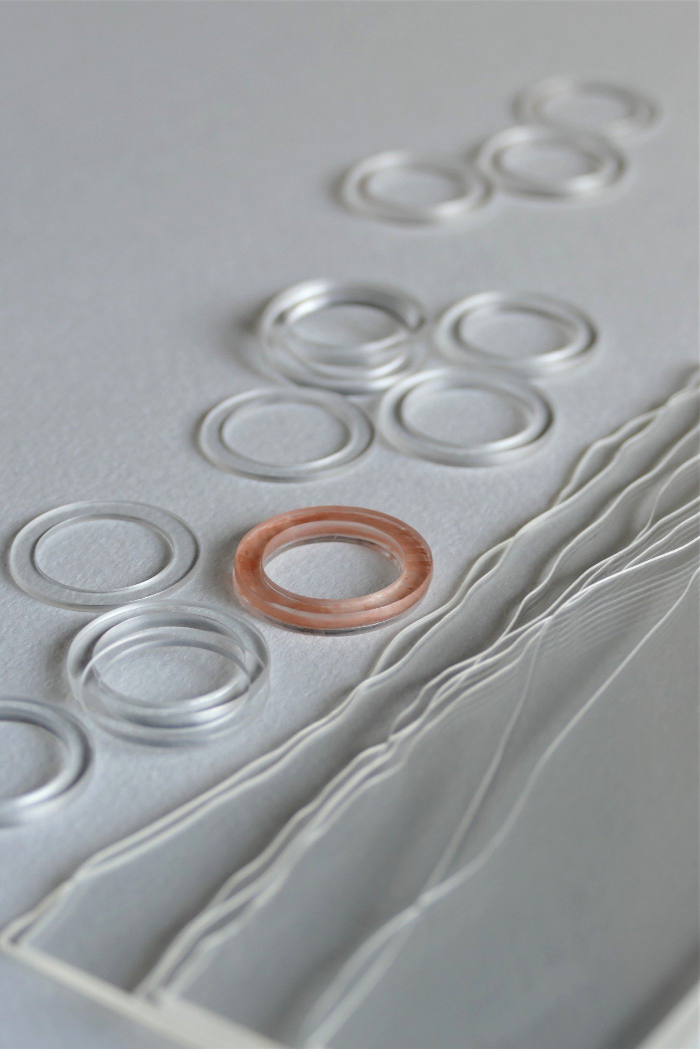 白尾 由美 | 第1回JJDA中部地区WEB展覧会『Study of Contemporary Jewellery 研究成果発表展 あお ...